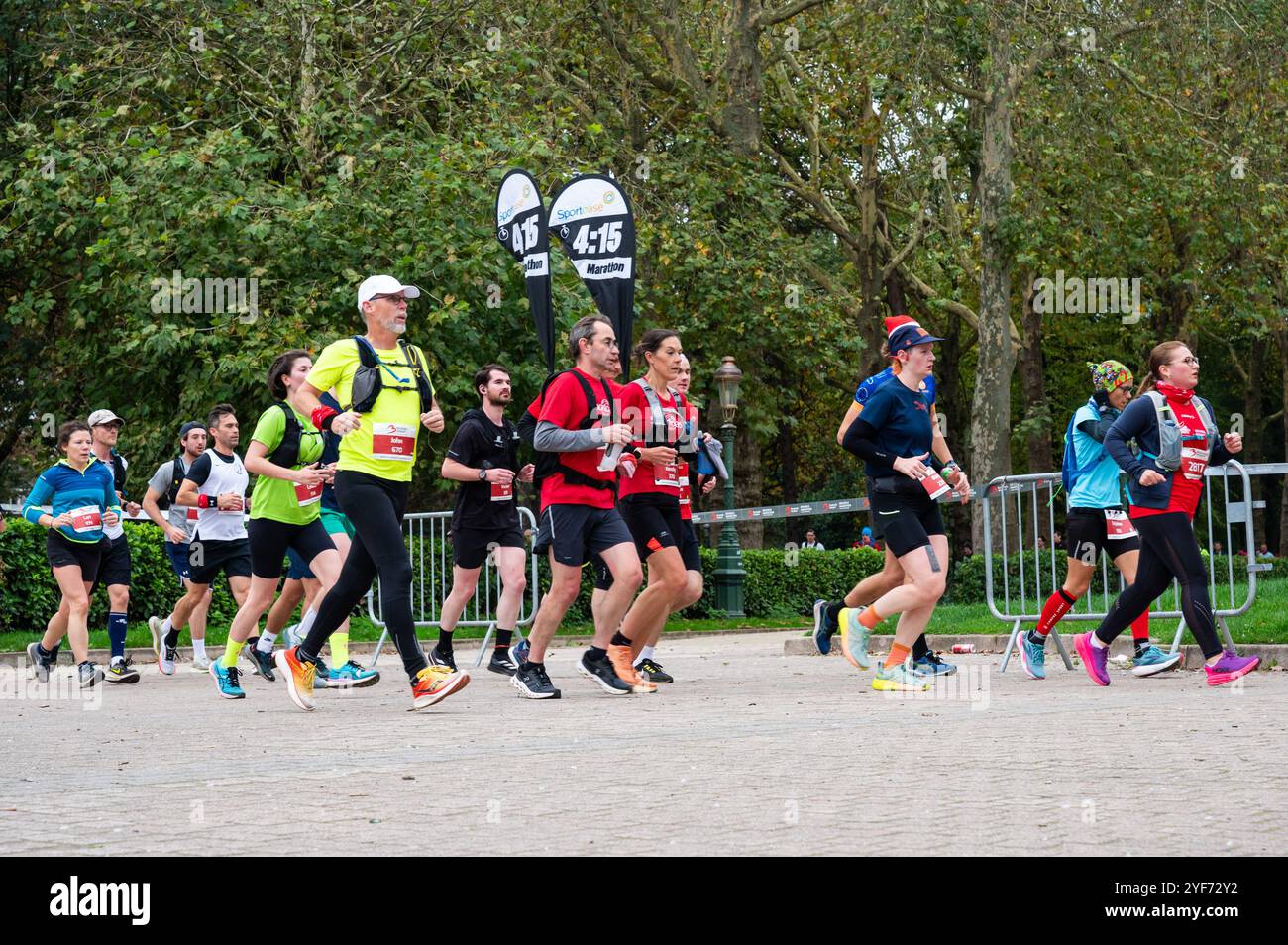 Runners at the Brussels Airport Marathon and half Marathon 2024 ...
