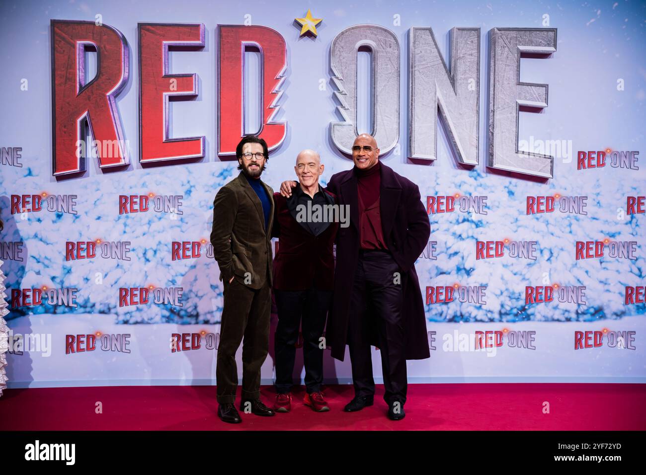Berlin, Germany. 03rd Nov, 2024. Chris Evans (l-r), actor, Jonathan ...