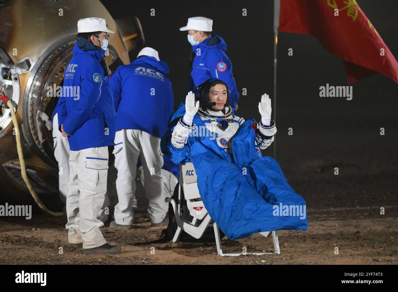 (241104) -- DONGFENG LANDING SITE, Nov. 4, 2024 (Xinhua) -- Astronaut Li Cong is out of the ...