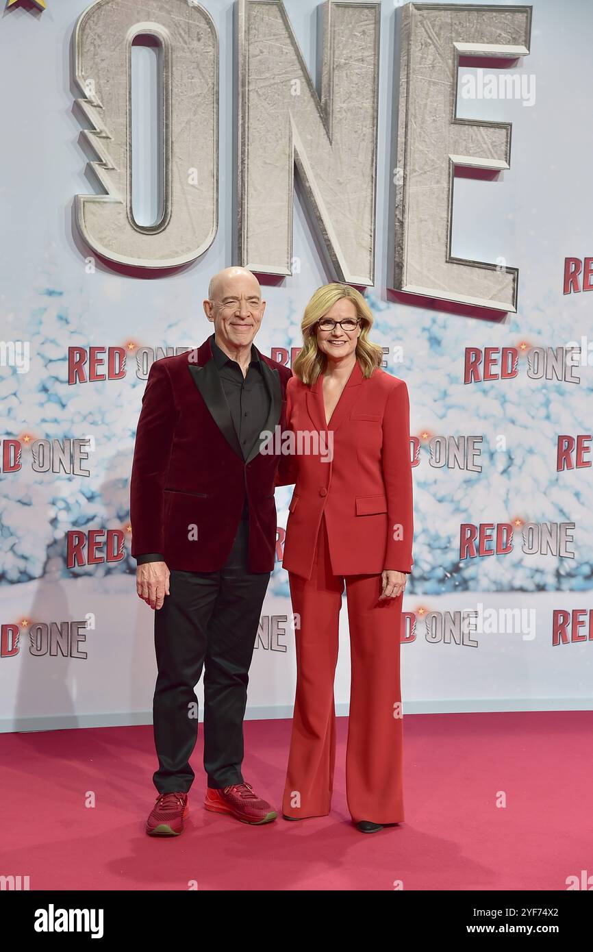 Weltpremiere von RED ONE Jonathan Kimble, J. K. Simmons, Bonnie Hunt ...