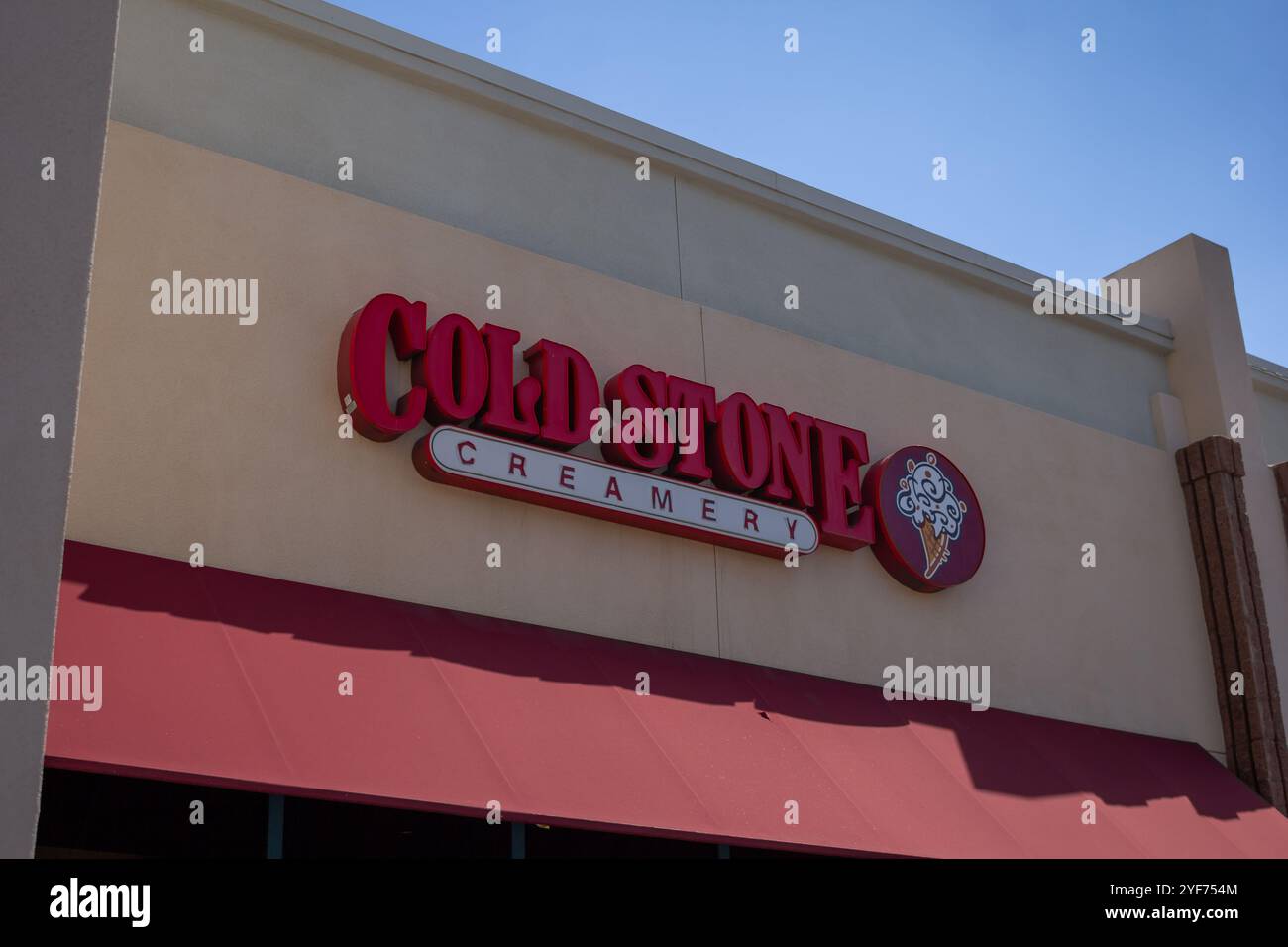Upland, California, United States - 03-12-2019: A view of a store front ...