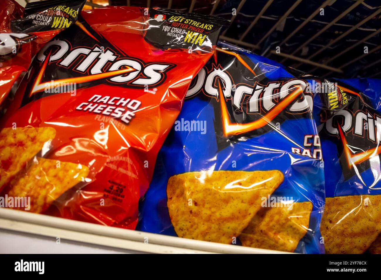 Doritos hi-res stock photography and images - Alamy