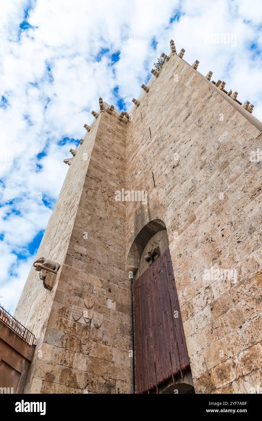 Torre dell’elefante hi-res stock photography and images - Alamy
