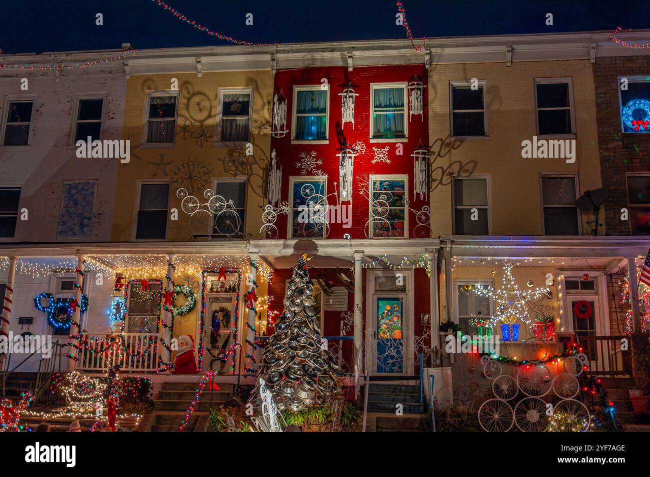 Row houses in hampden baltimore hi-res stock photography and images - Alamy