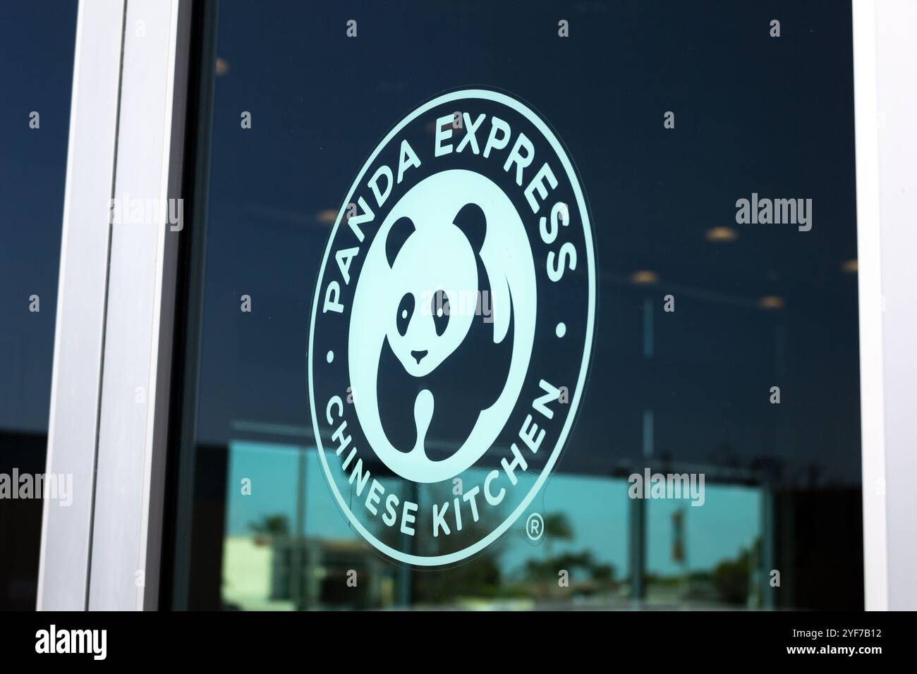 Panda express bowl hi-res stock photography and images - Alamy