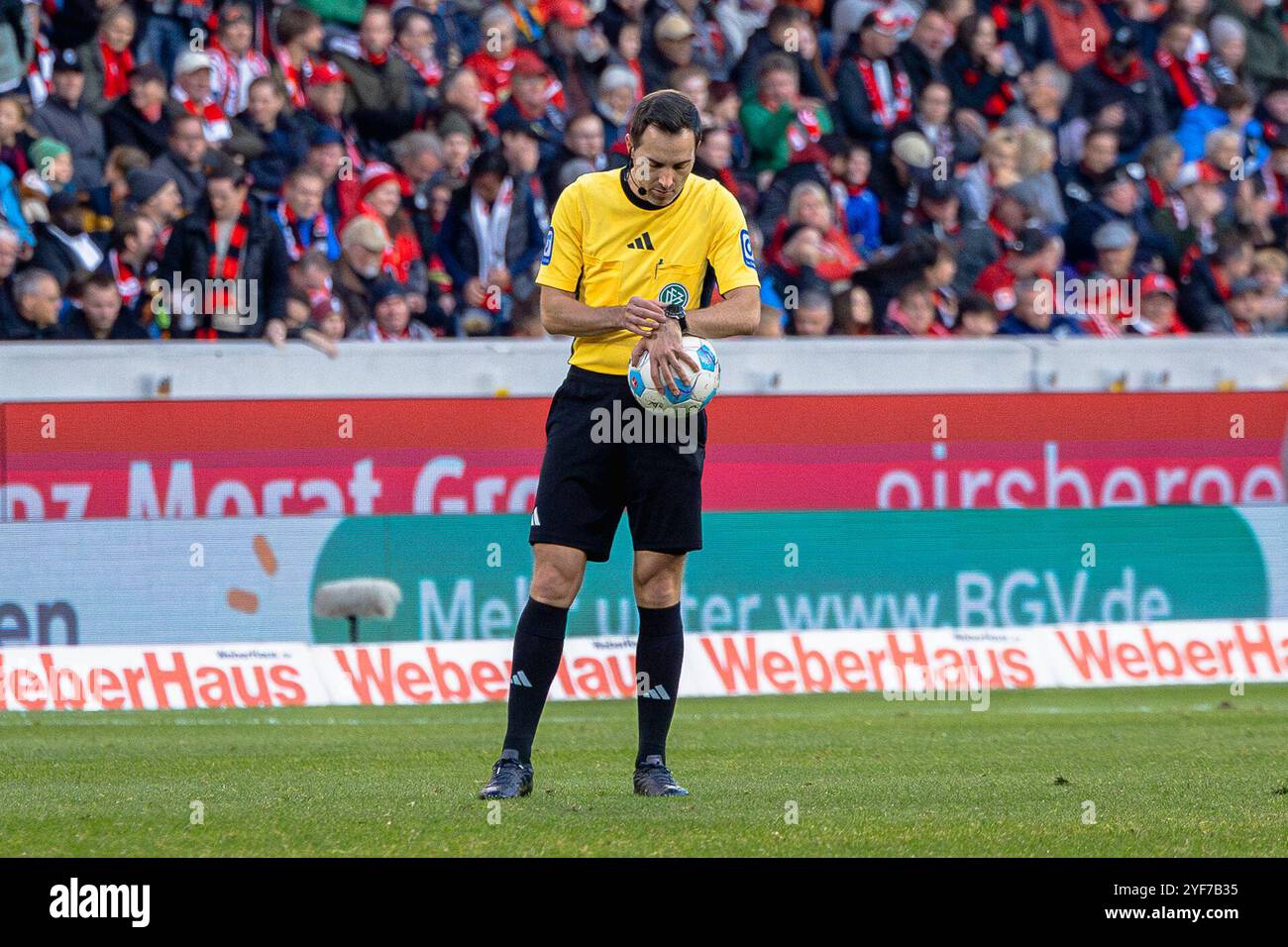 Freiburg, Germany, November 03st 2024: Benjamin Brand (referee) during ...