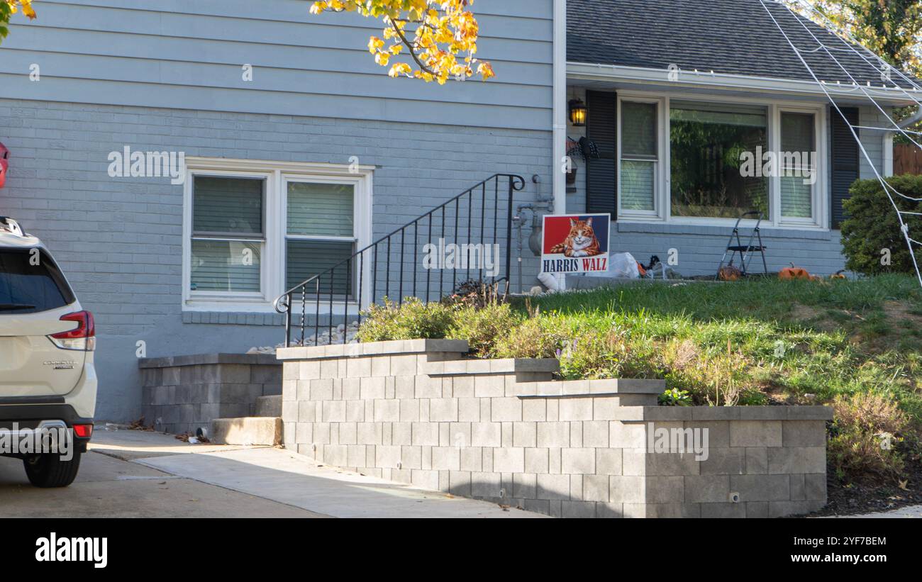 A Kamala Harris campaign sign in front of a home in Hyattsville ...