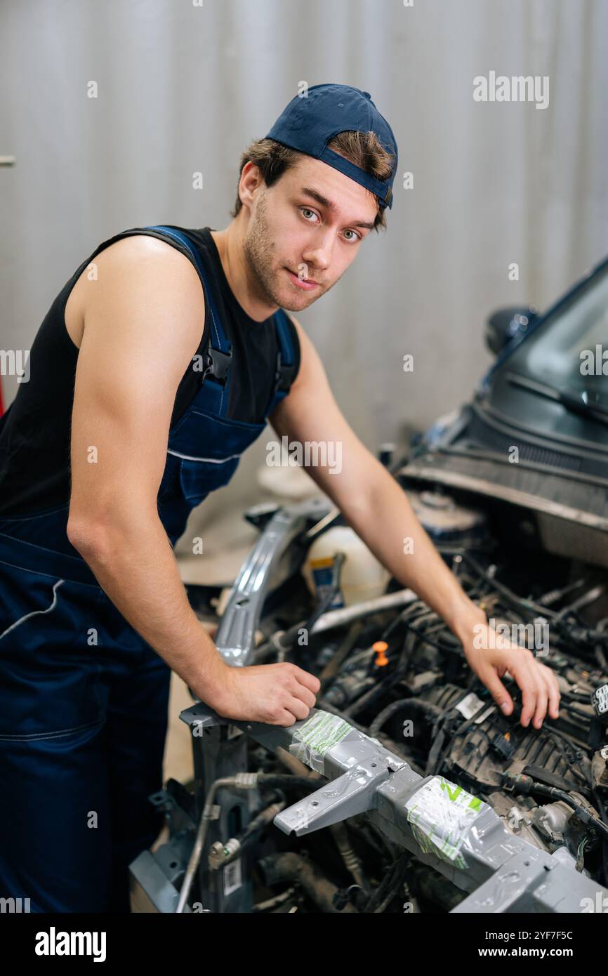 Manager machinist hi-res stock photography and images - Alamy