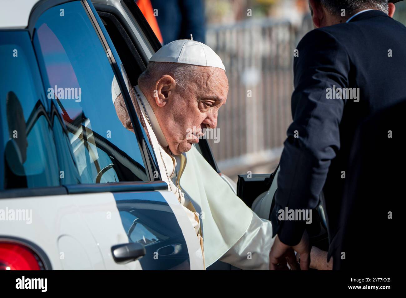 Pope Francis arrives to preside over a ceremony on the occasion of All ...