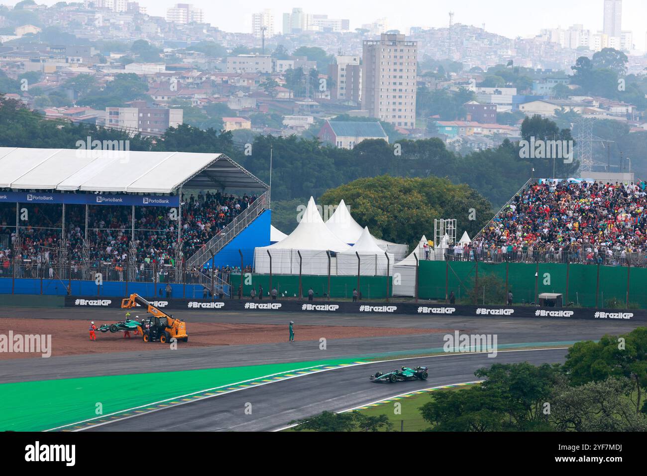 18 STROLL Lance (can), Aston Martin F1 Team AMR24, action crash ...