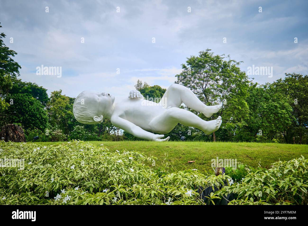 Singapore - August 16, 2024: Marc Quinn's Planet sculpture (floating ... Singapore - August 16, 2024: Marc Quinn's Planet sculpture (floating ...