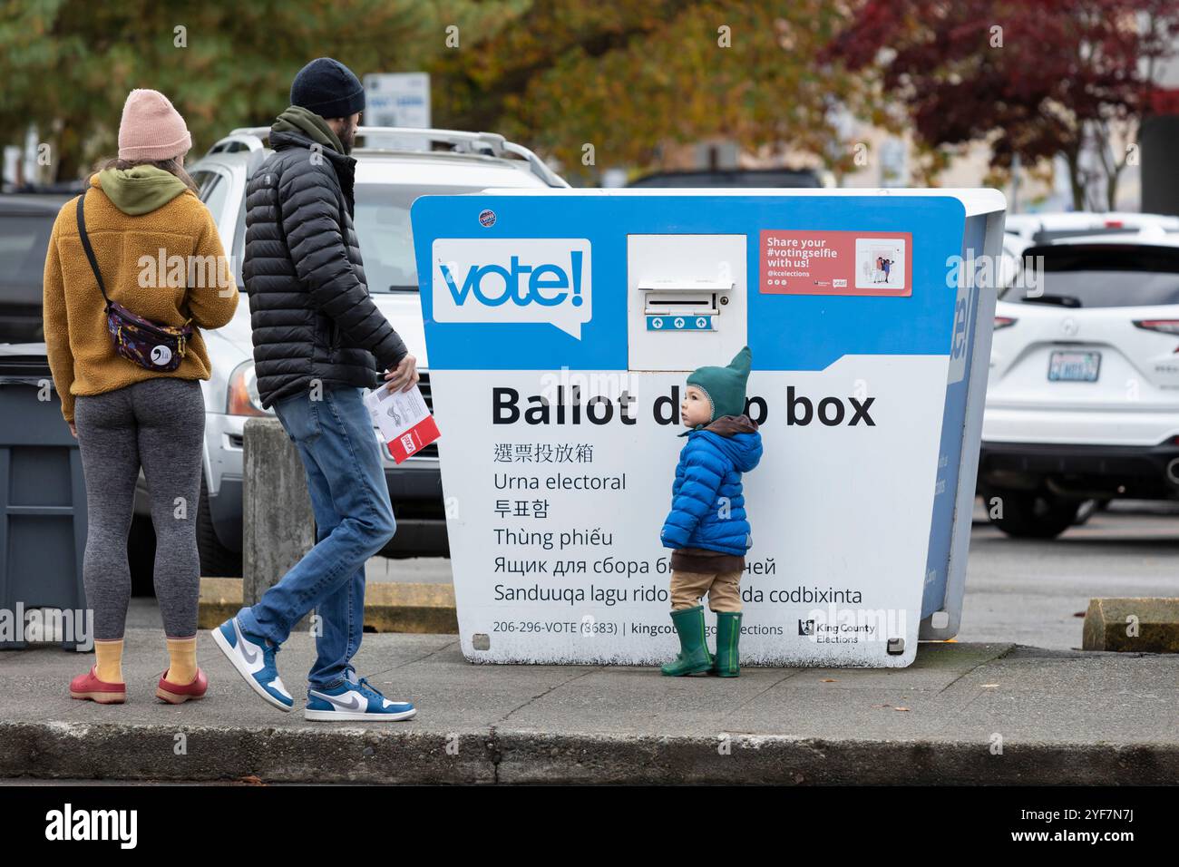 Voter and child hi-res stock photography and images - Alamy