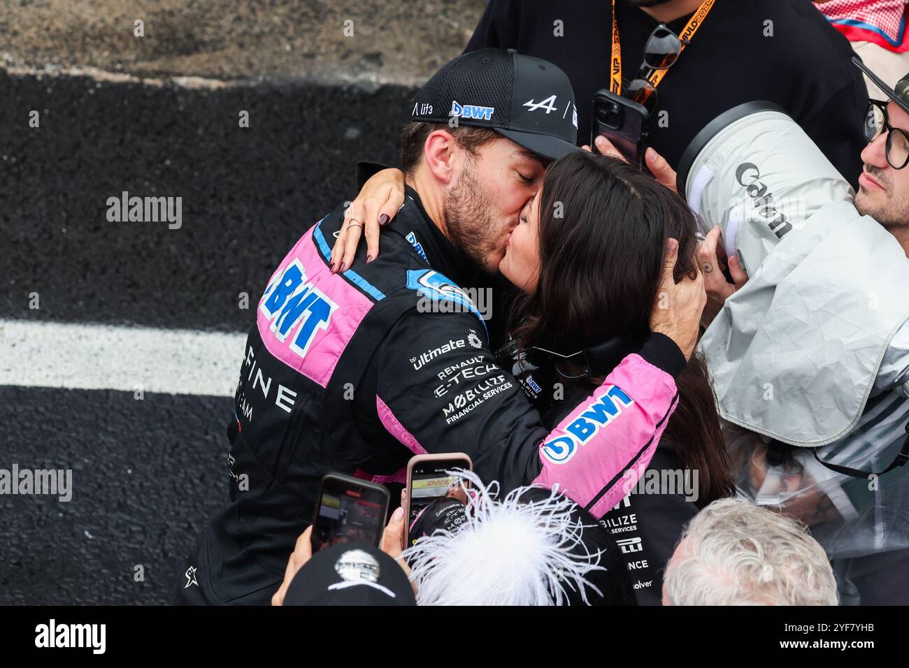 GASLY Pierre (fra), Alpine F1 Team A524, portrait with his girlfriend ...