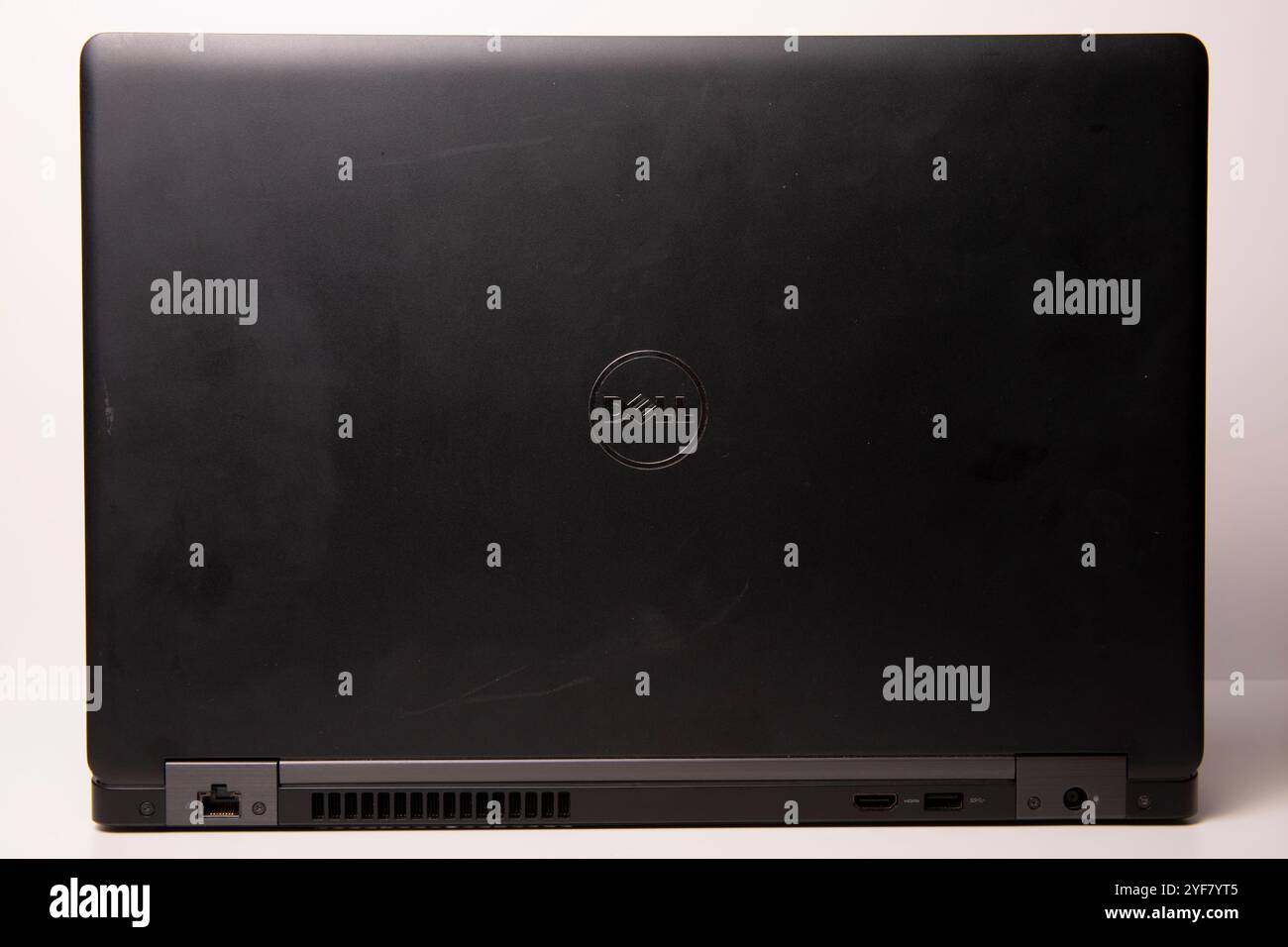 Dell Latitude 5580 Laptop Computer Stock Photo - Alamy