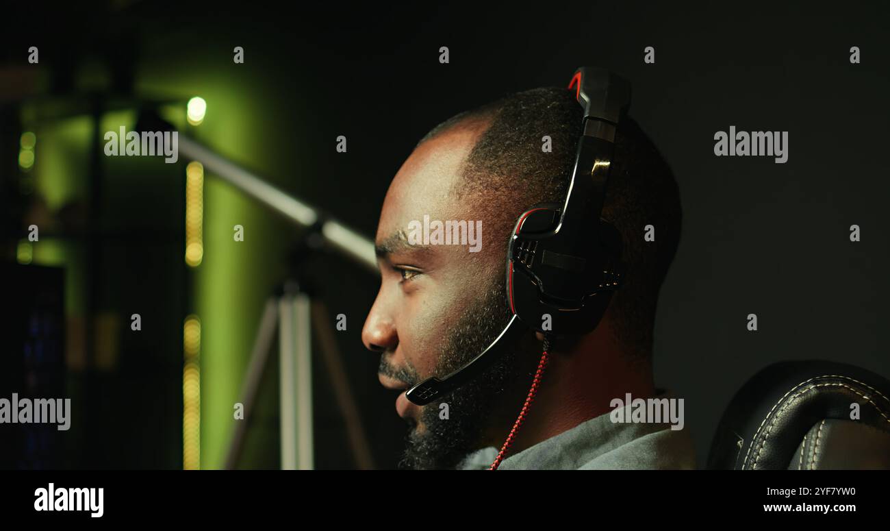 Close up pro streamer talking hi-res stock photography and images - Alamy