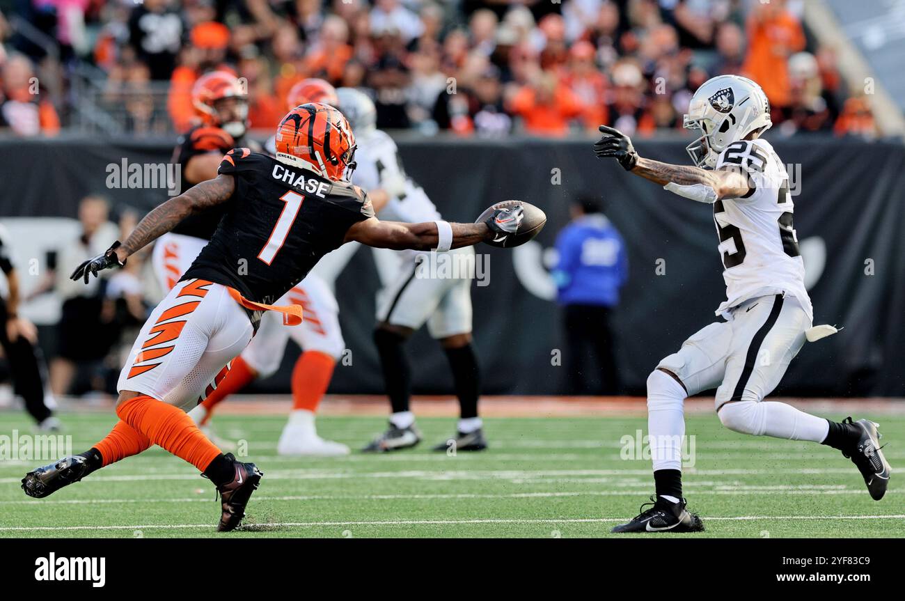 Cincinnati, United States. 03rd Nov, 2024. Cincinnati Bengals wide ...