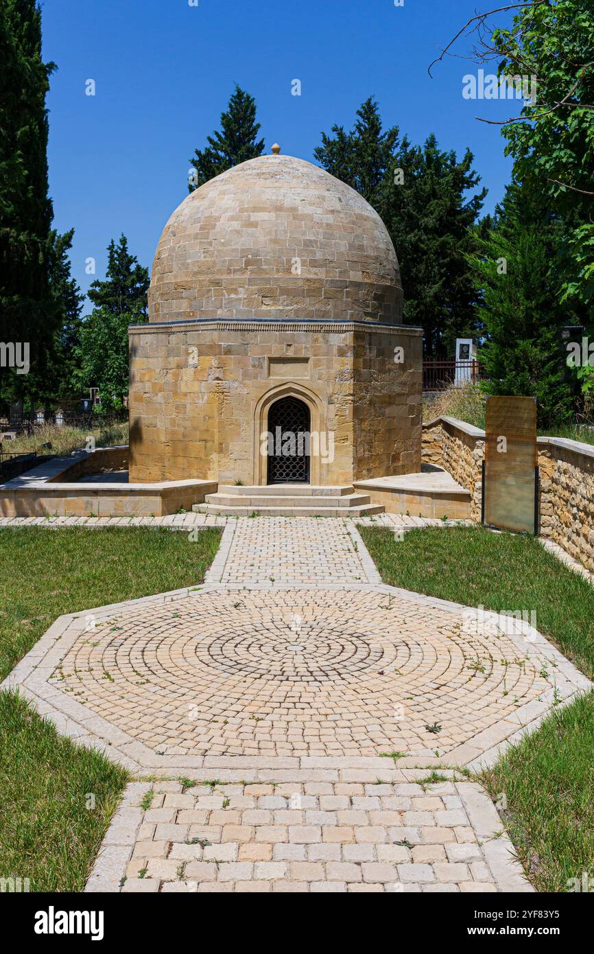 Shakhendan mausoleum hi-res stock photography and images - Alamy