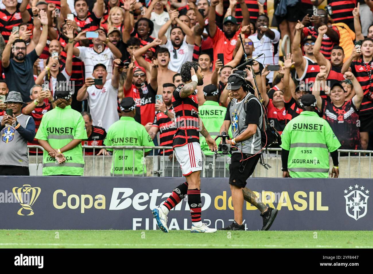 Rio De Janeiro, Brazil. 03rd Nov, 2024. MG held at Maracana for the ...
