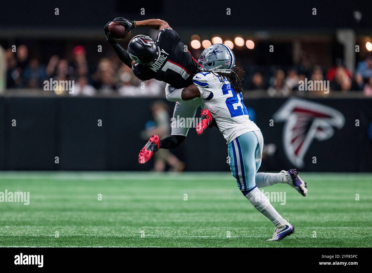 Atlanta Falcons wide receiver Darnell Mooney (1) catches a pass over ...