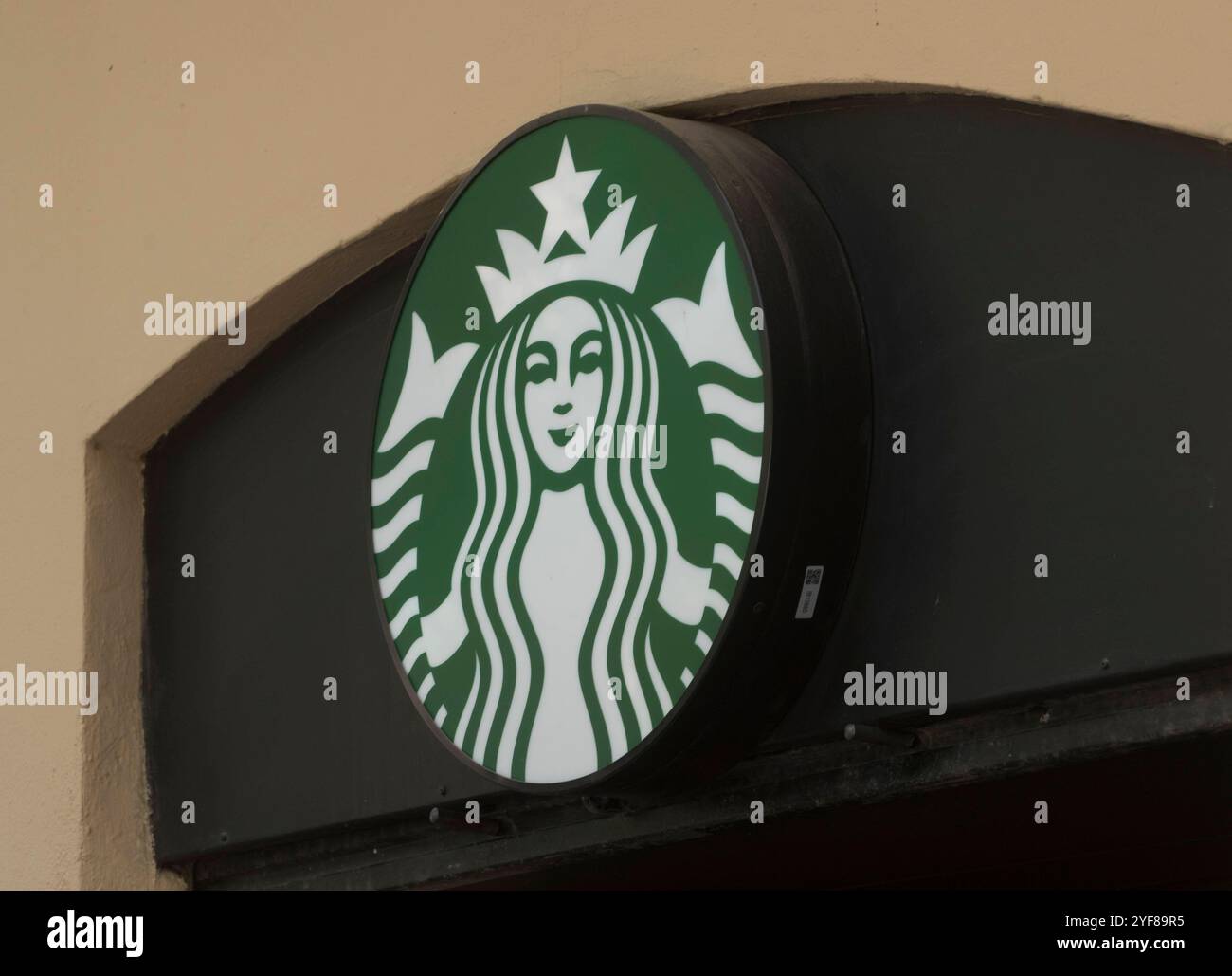 starbucks coffee or coffee house well known starbucks coffee or coffee ...