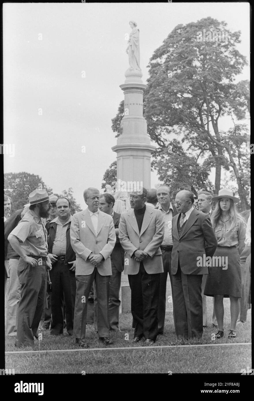US President Jimmy Carter, Menahem Begin and Anwar Sadat - The Camp ...
