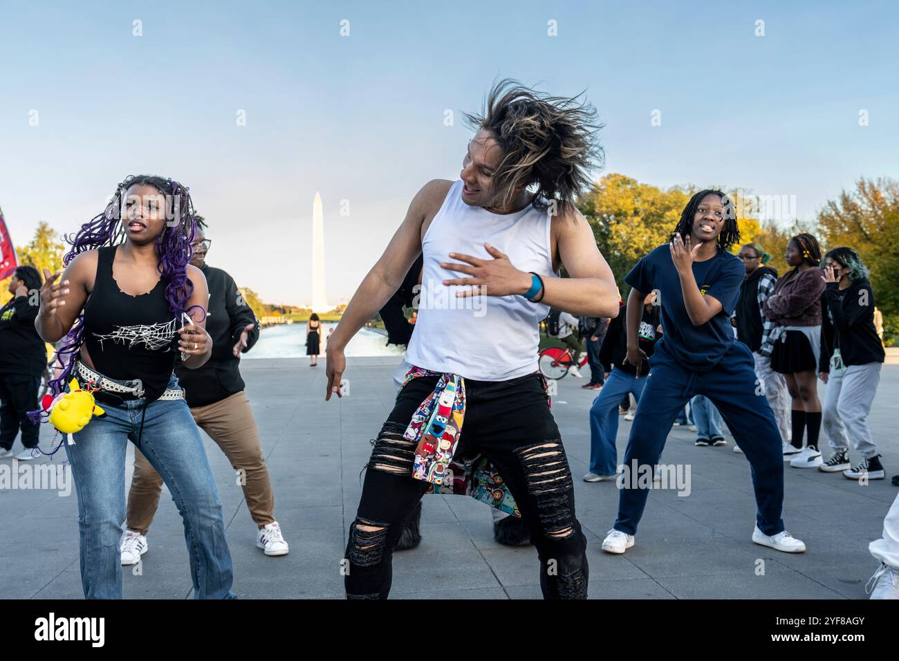 Young people show their moves at a K-Pop random dance at the Lincoln ...