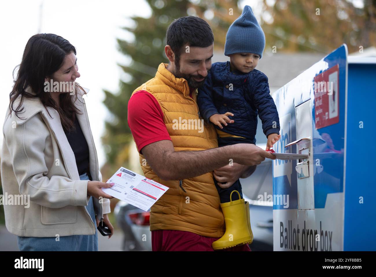 Seattle, Washington, USA. 3rd November, 2024. The Petrosyan family ...