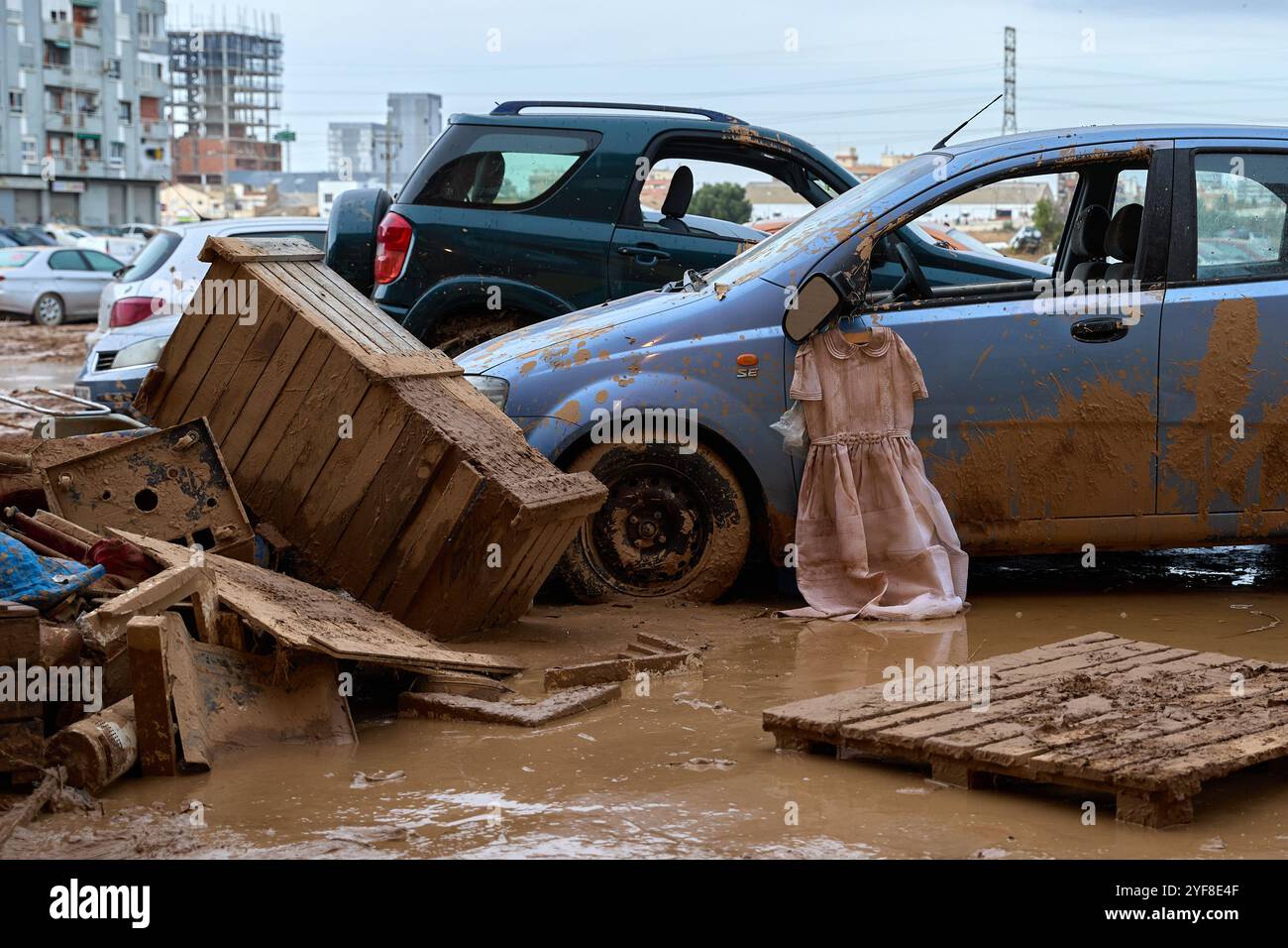 Valencia floods cars hi-res stock photography and images - Alamy