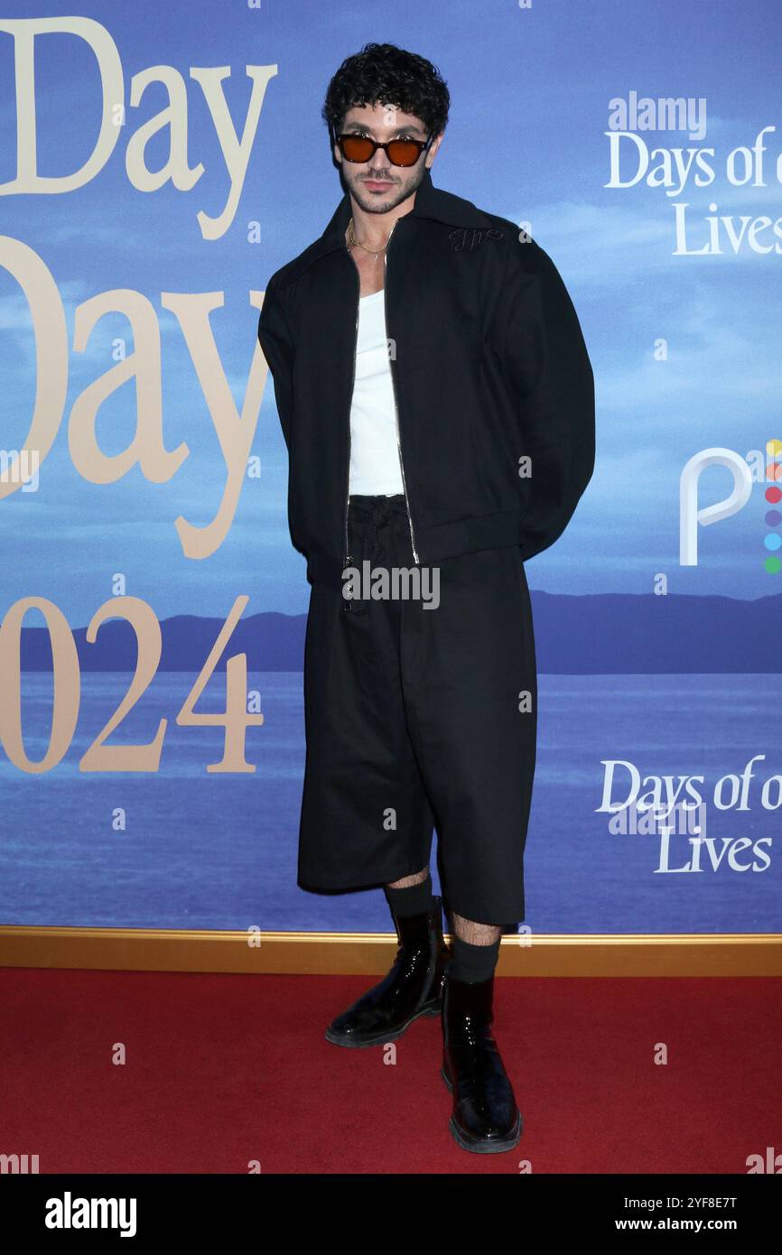 LOS ANGELES - NOV 2: Al Calderon at the A Day of Days Fan Event at ...