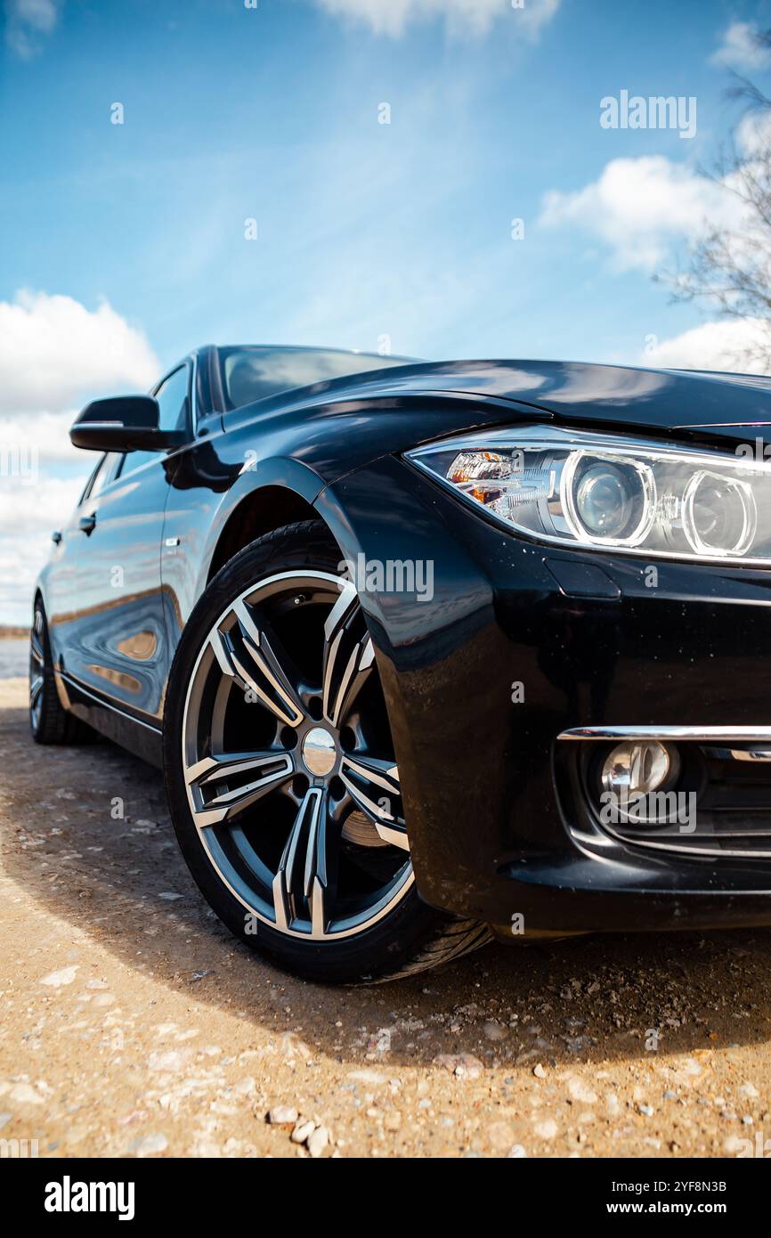 Black metallic sedan BMW 3-Series 320 F30 Twin Power Turbo, luxury car ...