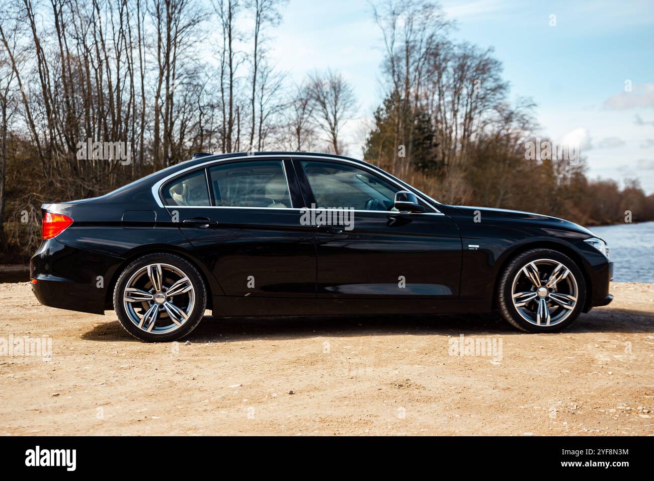 Black metallic sedan BMW 3-Series 320 F30 Twin Power Turbo, luxury car ...