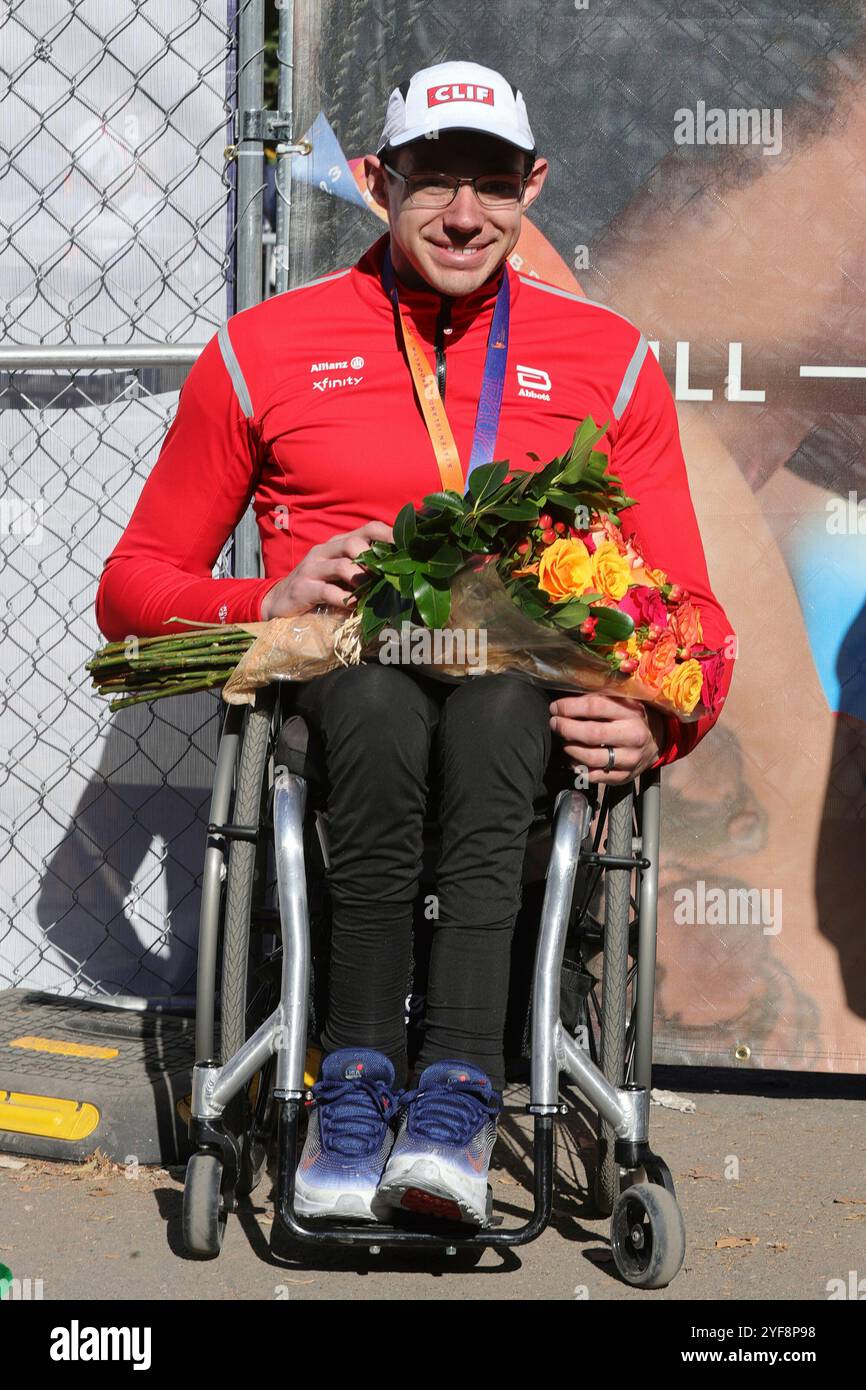 Professional mens wheelchair division hi-res stock photography and ...