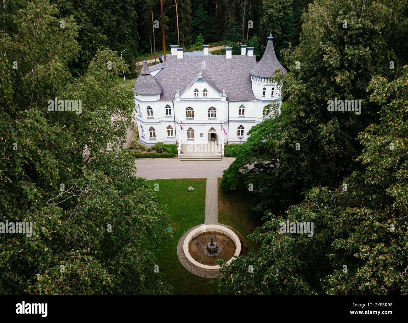 Overall school culture hi-res stock photography and images - Alamy