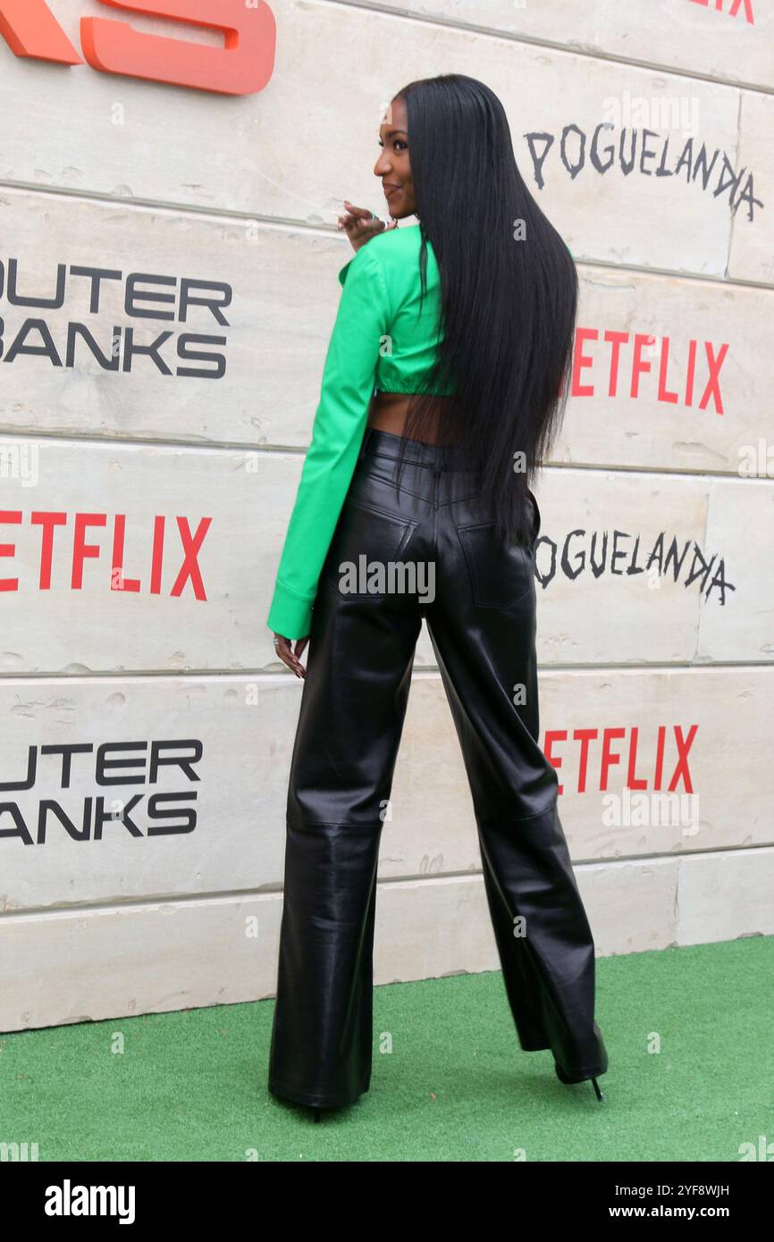Carlacia Grant at arrivals for POGUELANDIA Netflix And Outer Banks Immersive Fan And Music ...