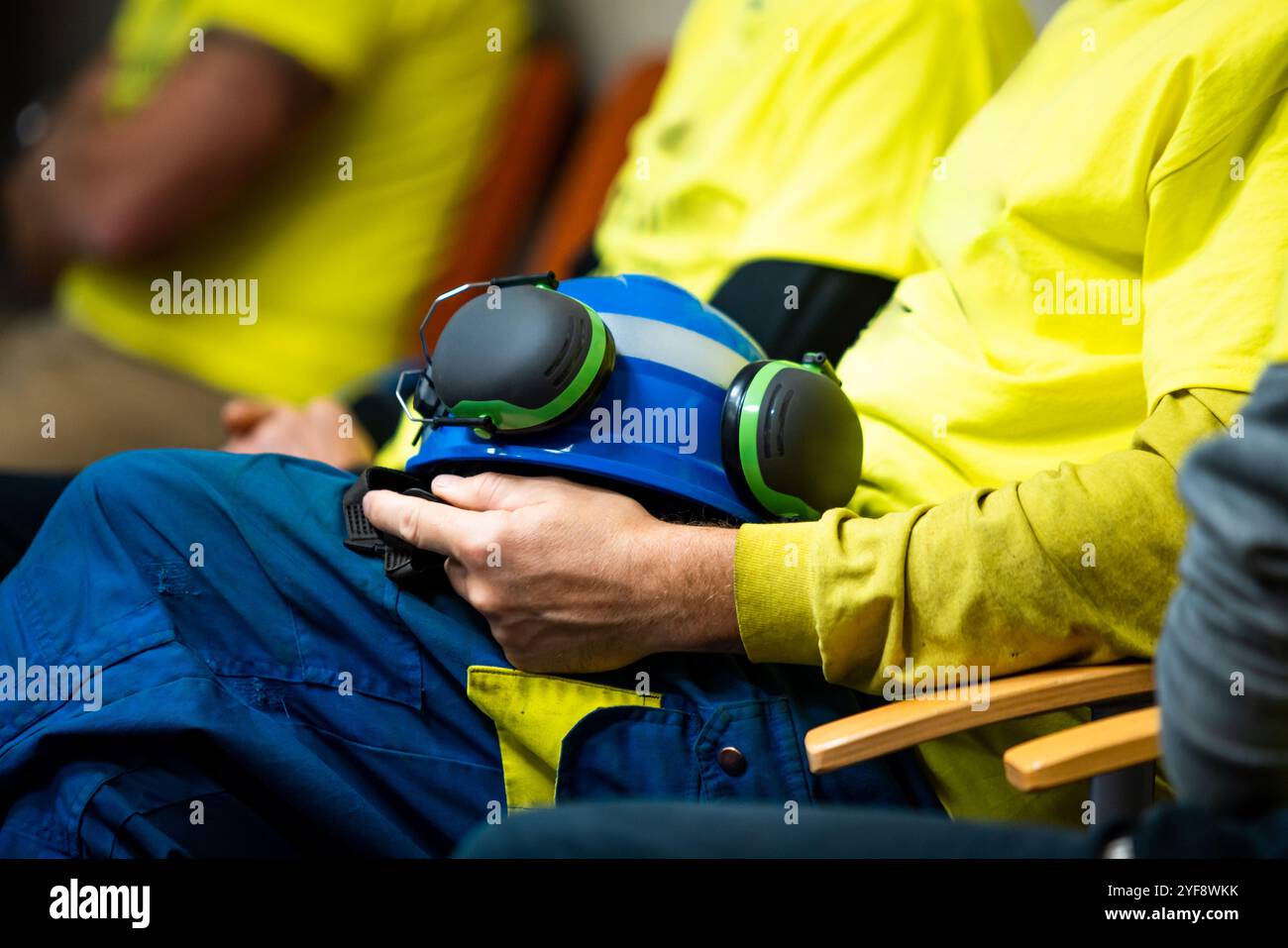 Man in helmet yellow hi-res stock photography and images - Alamy