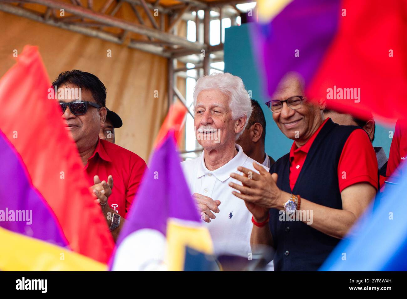 Lalliance du changement hi-res stock photography and images - Alamy