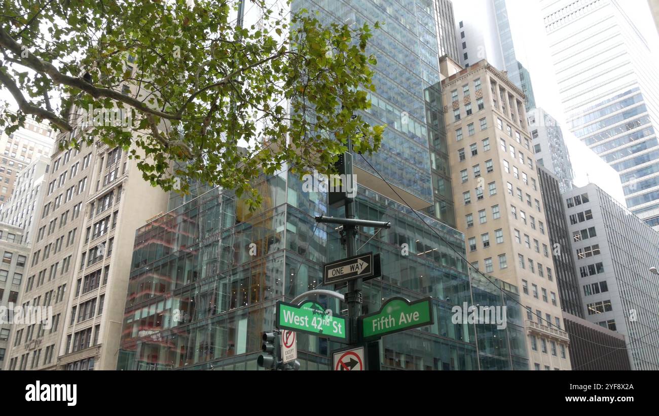 Fifth avenue, 5 ave road sign, Manhattan midtown highrise skyscraper ...