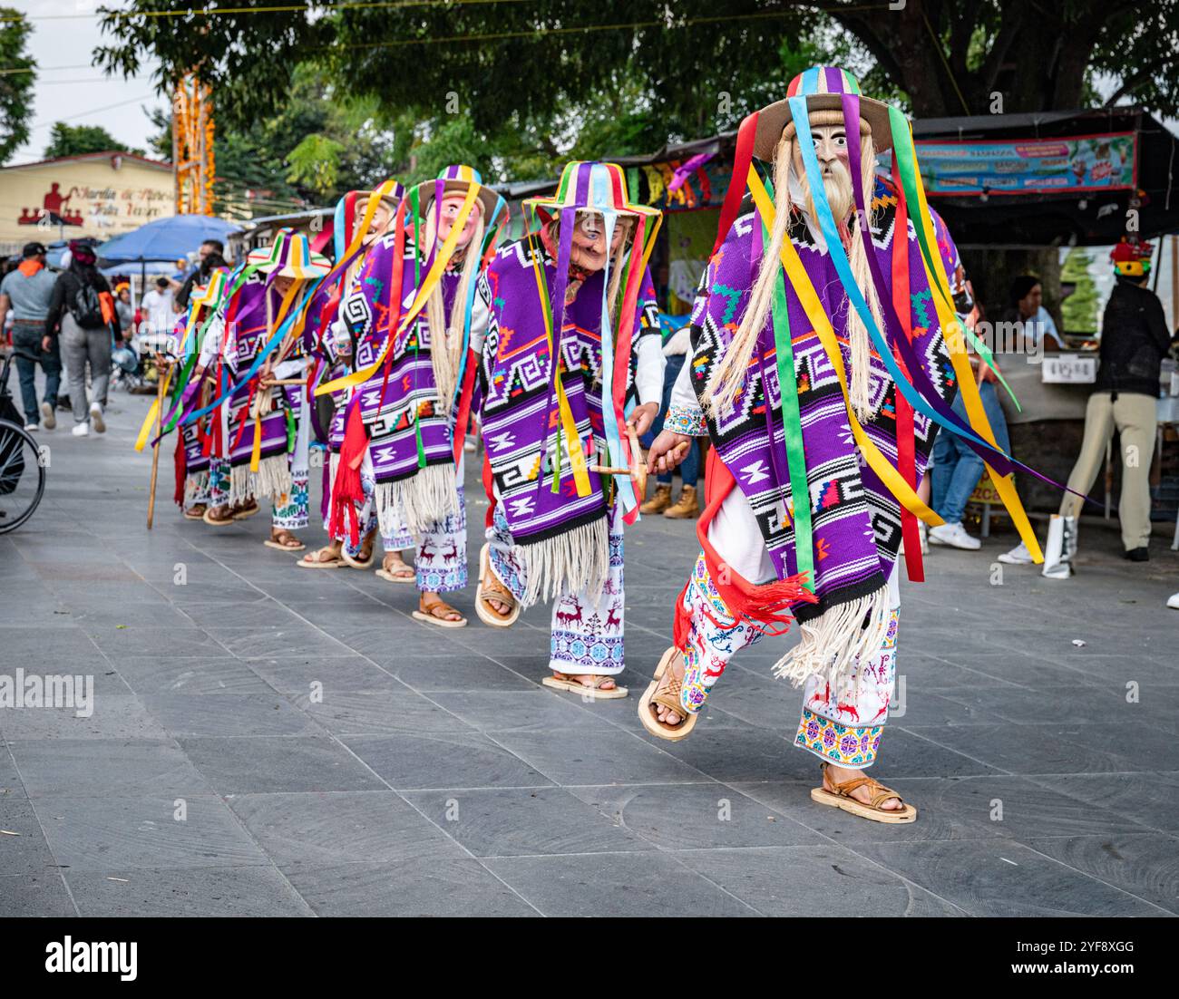Danza de los viejitos, traditional Mexican dance originating from ...