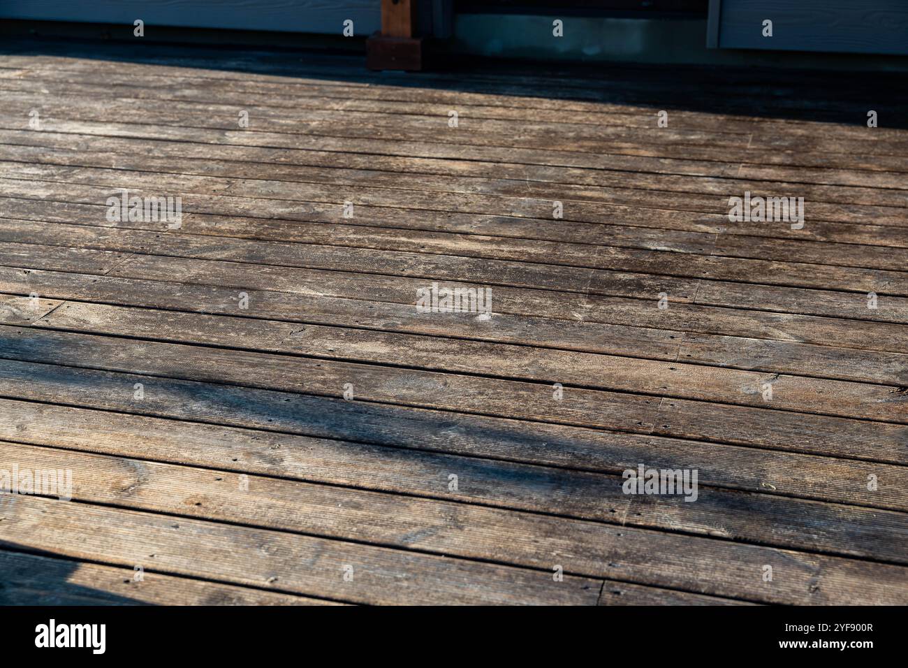 Wet terrace wood planks boards with narrow DOF Stock Photo - Alamy