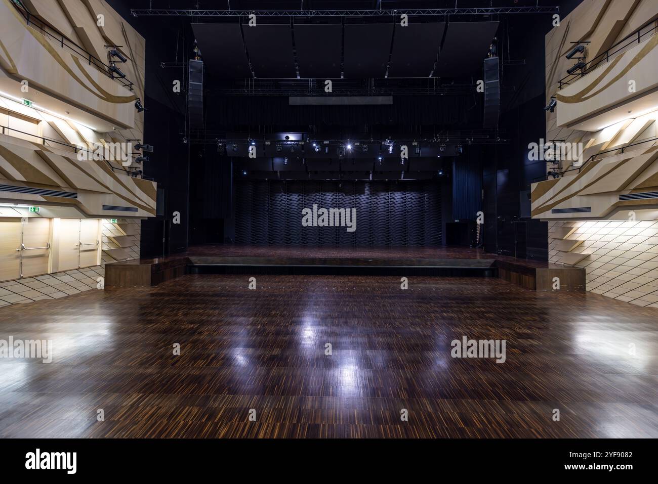 Contemporary auditorium hi-res stock photography and images - Alamy