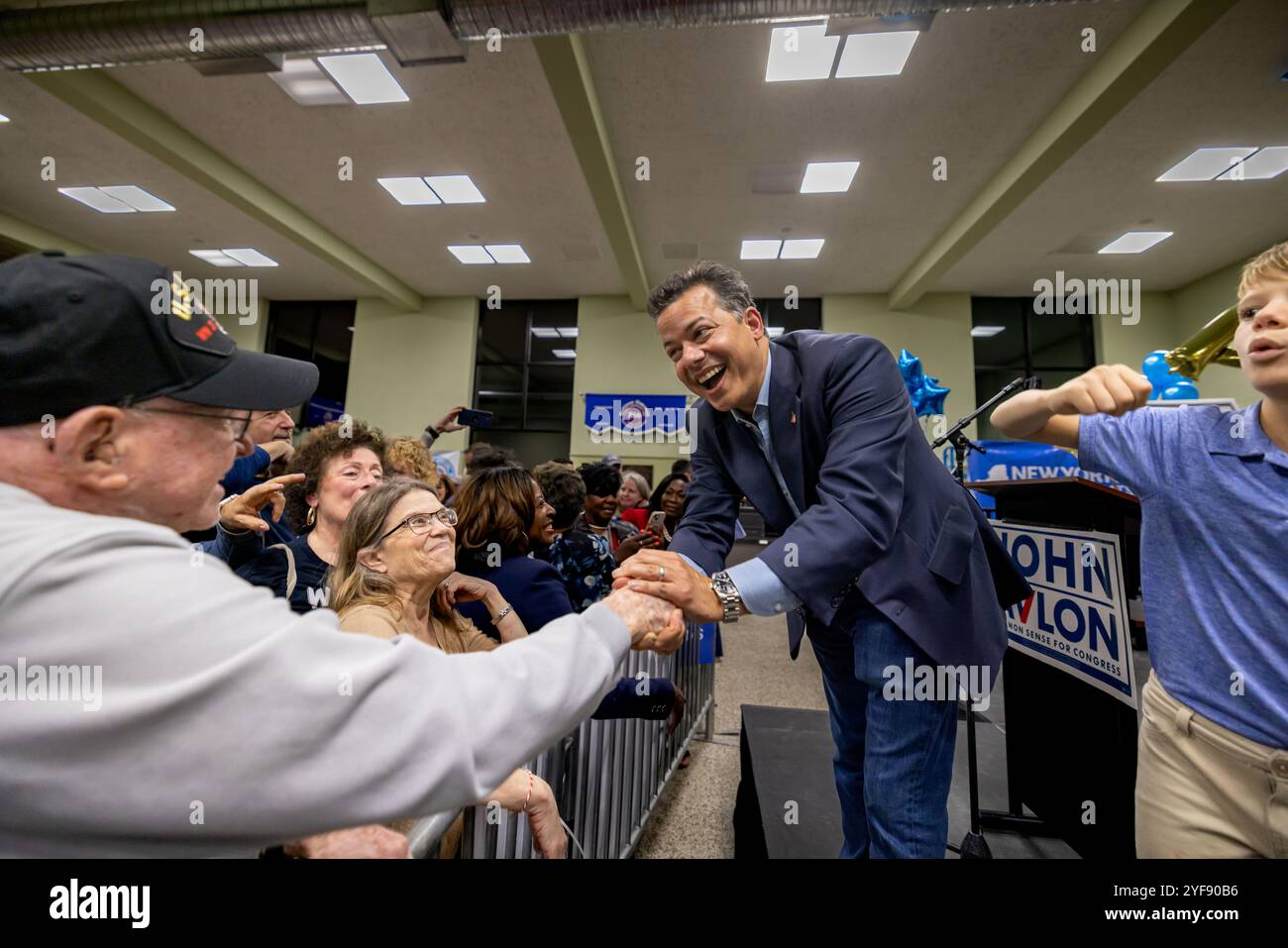 Melville, United States. 02nd Nov, 2024. Democratic candidate John ...