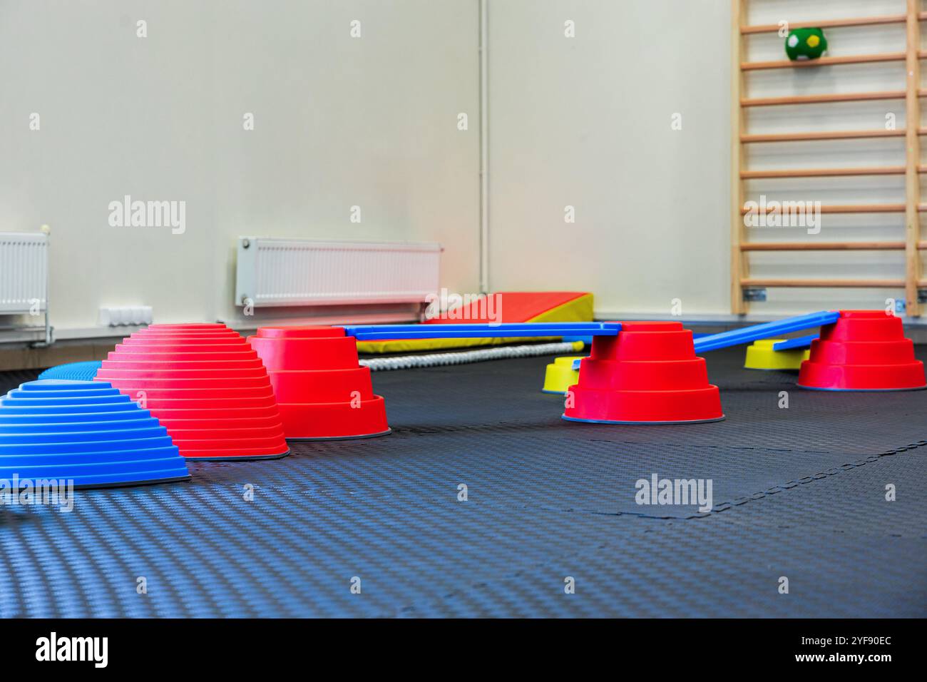 Indoor climbing setup hi-res stock photography and images - Alamy