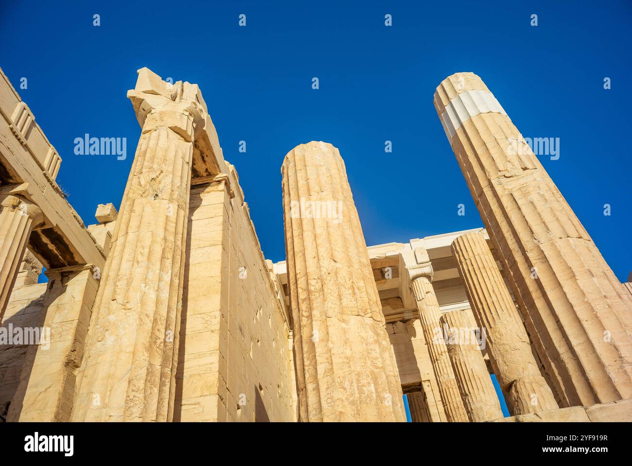 acropolis temple in athens greece *** akropolis-tempel in athen ...