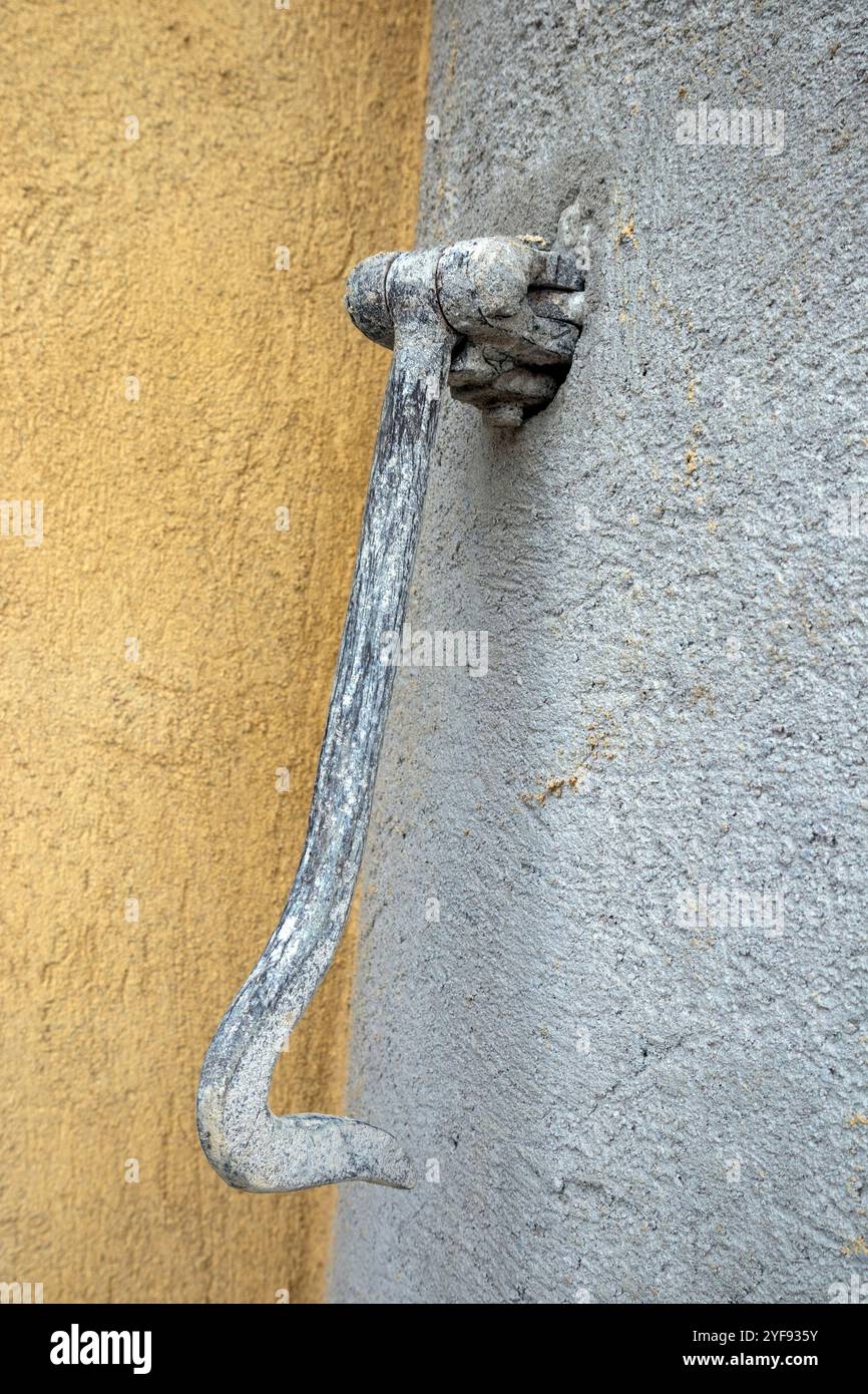 Door hook latch hi-res stock photography and images - Alamy