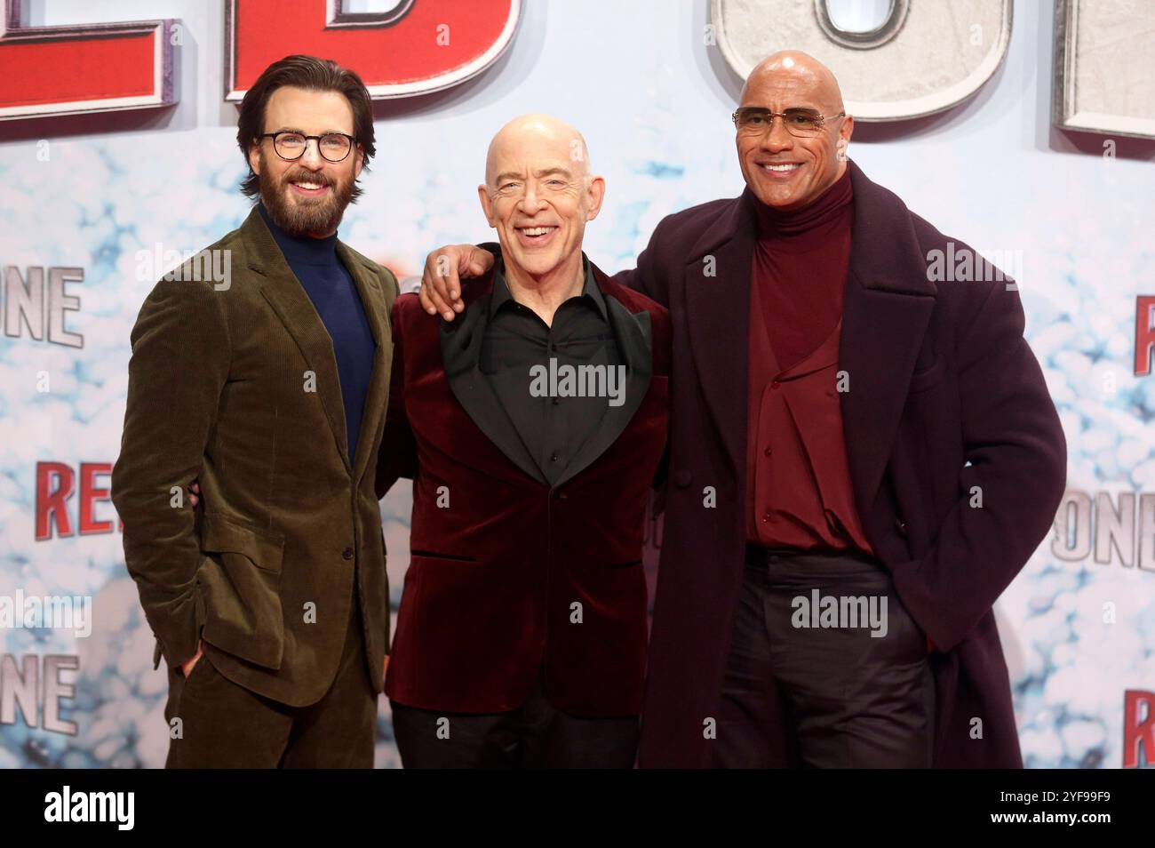 Chris Evans, J.K. Simmons und Dwayne Johnson bei der Premiere des ...