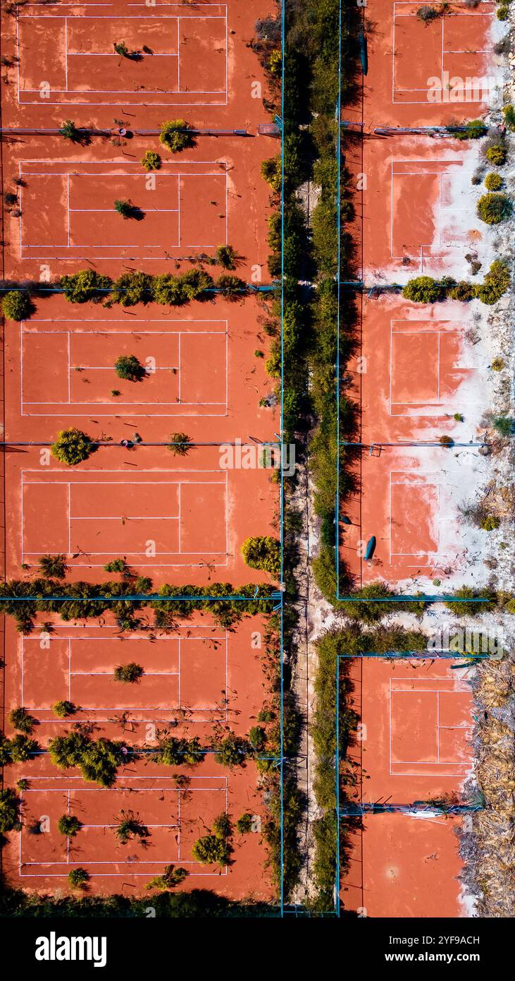 Multiple tennis courts hi-res stock photography and images - Alamy