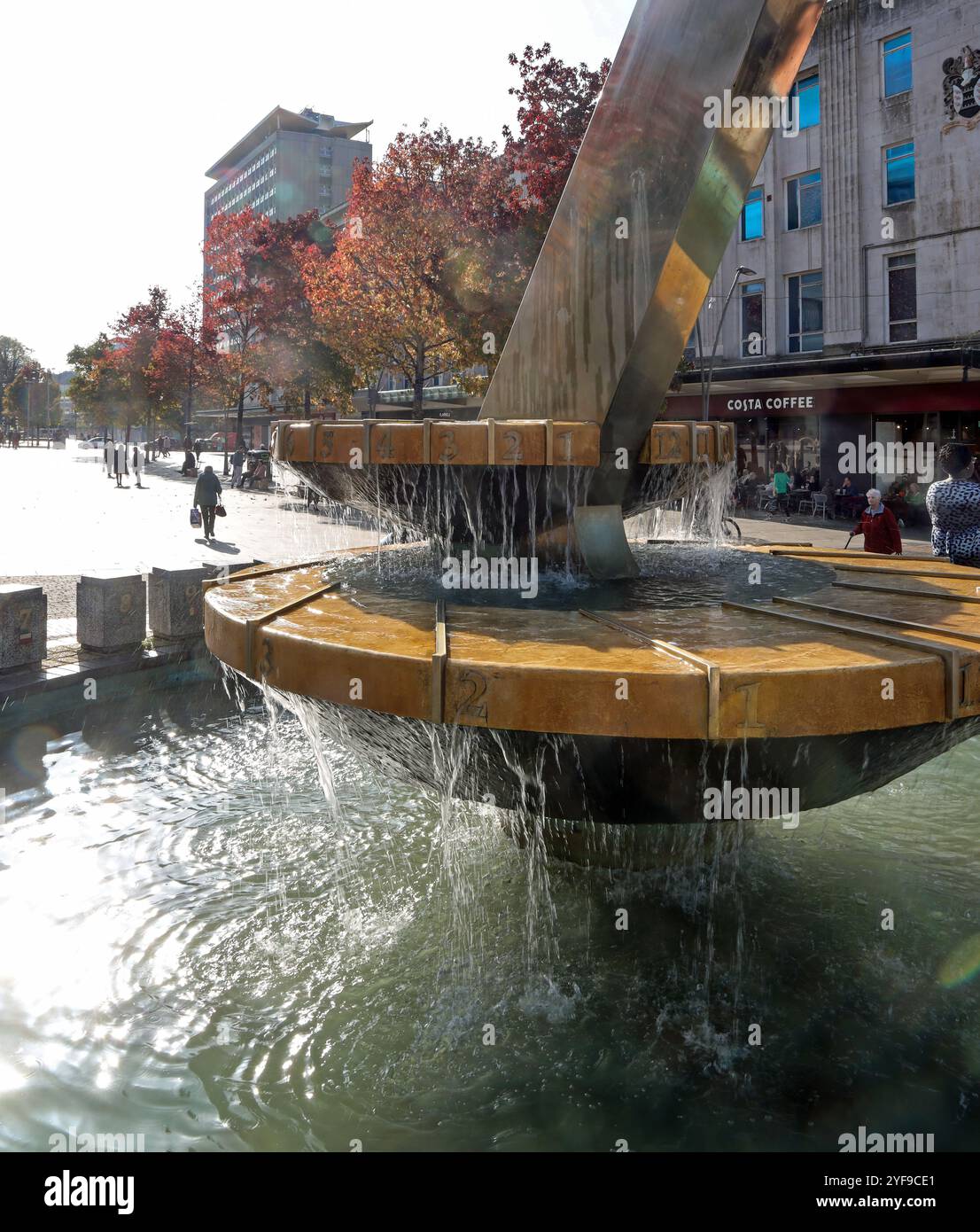 Sundial water feature, Armada Way, Plymouth. The sculpture / water ...