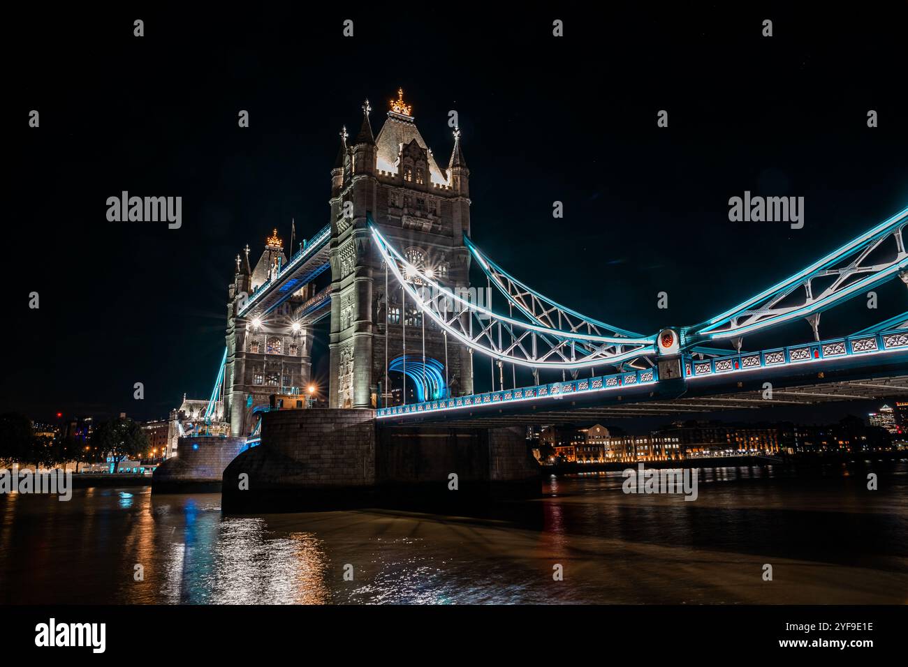 London Tower Bridge at Night in United Kingdom. One of London's most ...