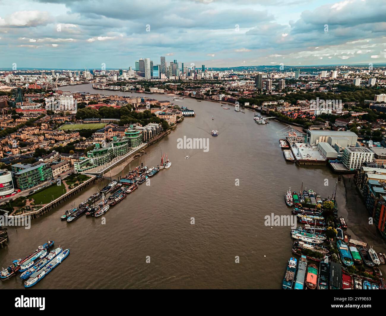 Aerial view of Bank and Canary Wharf, central London's leading ...