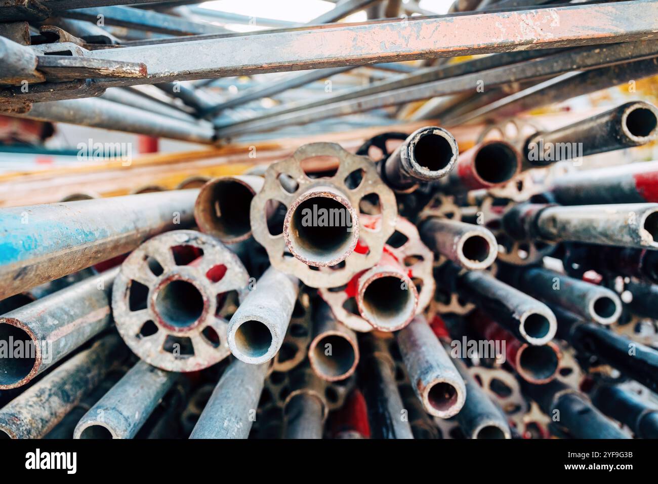 Scaffold tubes hi-res stock photography and images - Alamy